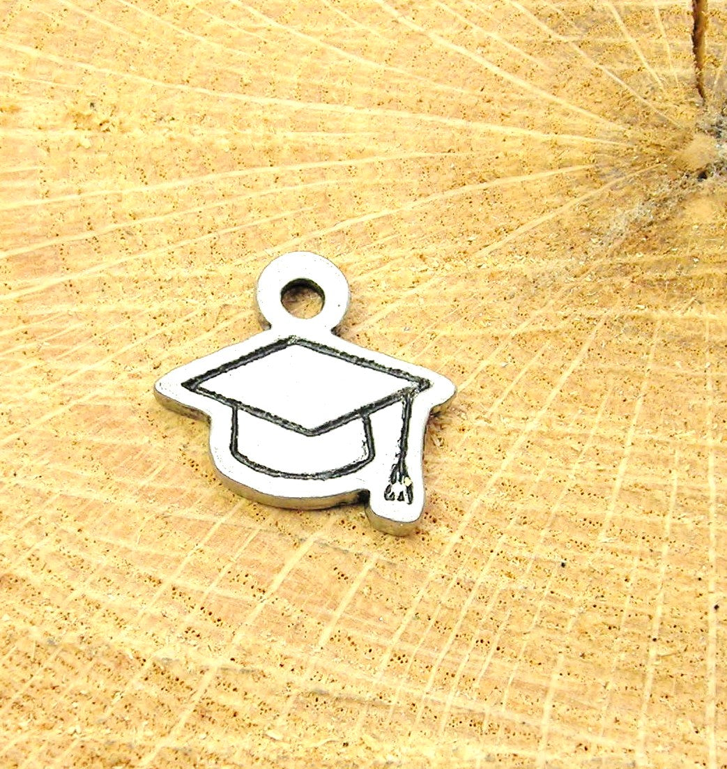 Graduation cap Charm – hustlehardmetals